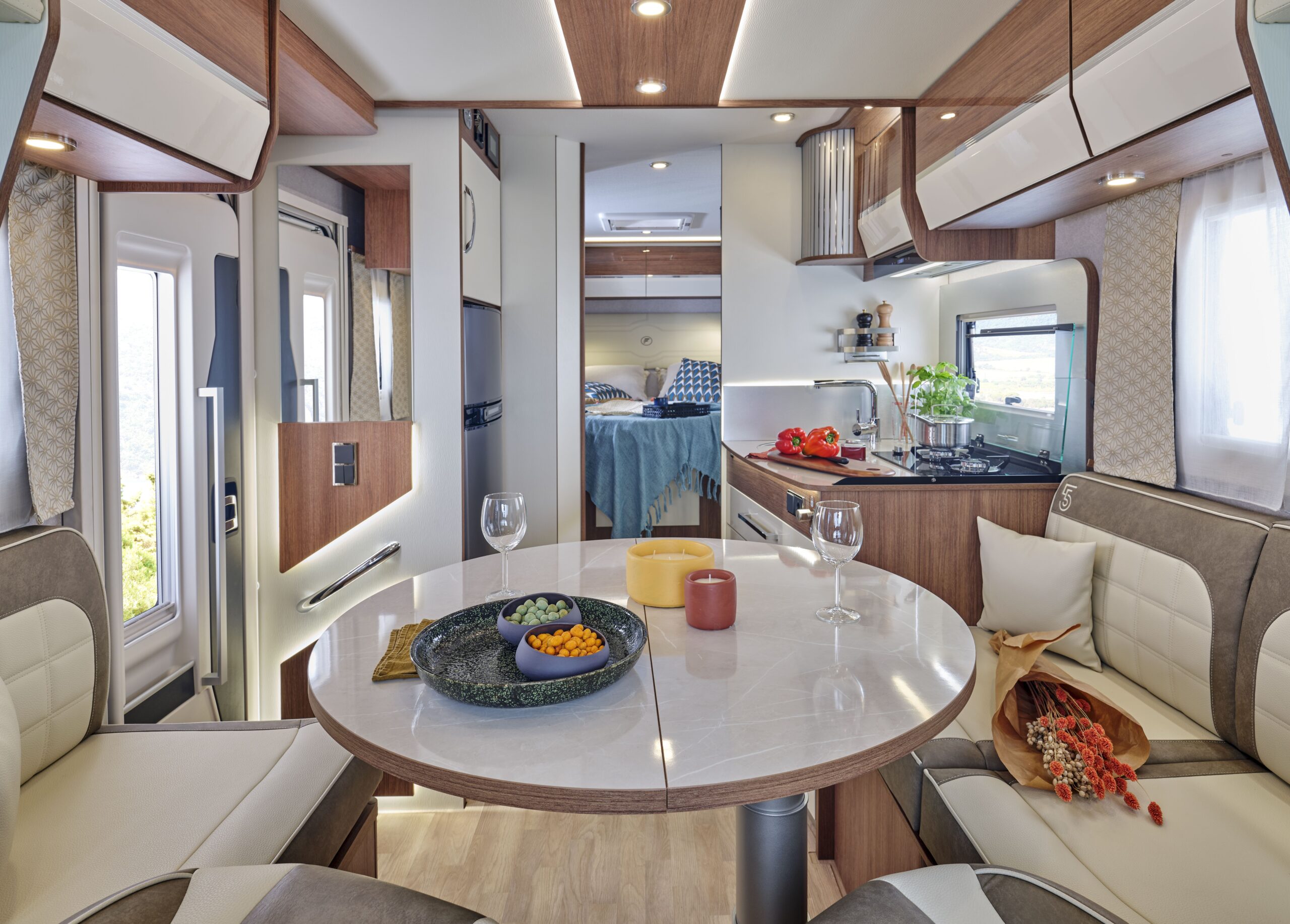 TEST DU FLEURETTE MAGISTER 70 LMF, EDITION 55 ANS : ÉQUIPÉ, STYLÉ ...